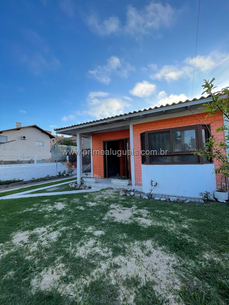 Casas em Capão da Canoa [ C41001 ] - Prime Aluguéis - Aqui você ...